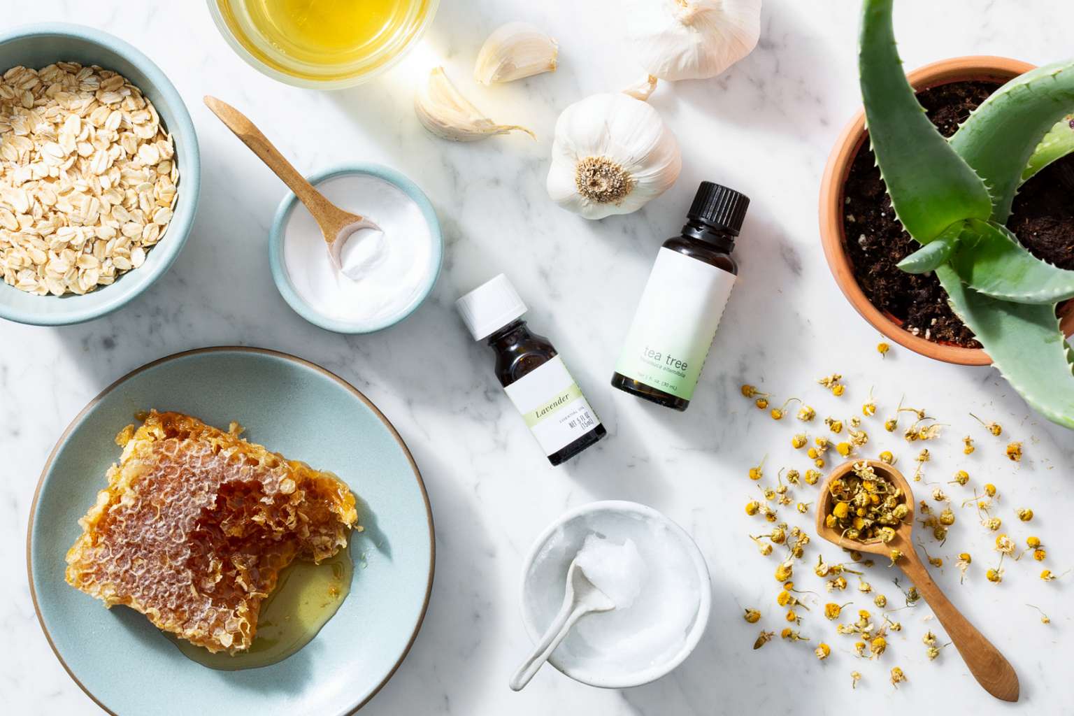 10 All-Natural Essentials for Your First Aid Kit - Sunbasket